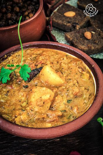 Aloo Puri Recipe - Puri Sabji Recipe (Aloo Ki Rasewali Sabzi) | My ...