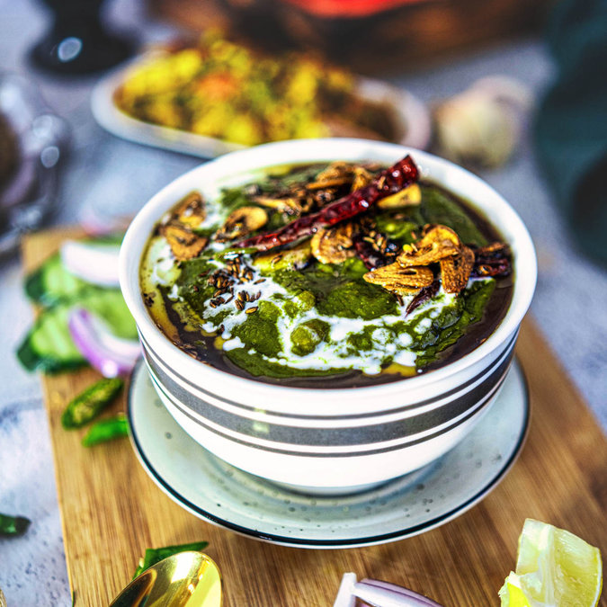 Lasooni Palak (Spinach Curry with Garlic)