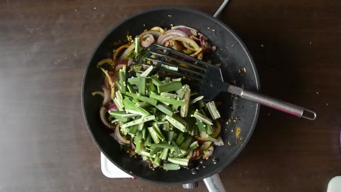 Achaari Dahi Bhindi with Duppad Roti - Pad Wali Roti | My Ginger Garlic ...