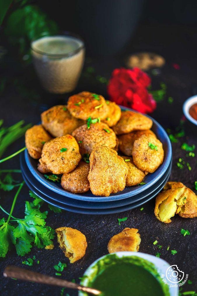 Aloo Pakora - Aalu Bajji (Step-By-Step + Video recipe) | My Ginger ...