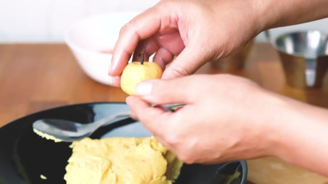 Apple Shaped Milk Peda Recipe & Video (Easy Doodh Peda Recipe) | My ...