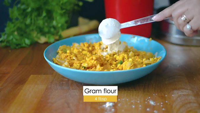 Corn Pakora Recipe | Crispu Corn Pakoda (Quick and Easy Corn Fritters)