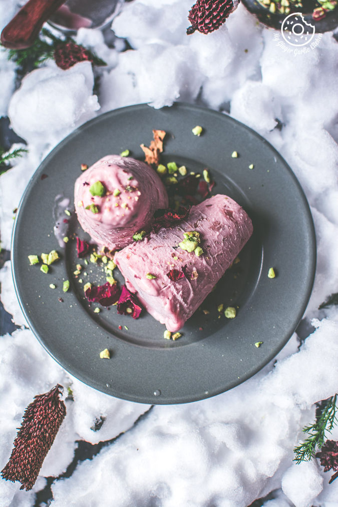 Gulkand Pista Kulfi Recipe + Video | Rose and Pistachio Frozen Dessert ...