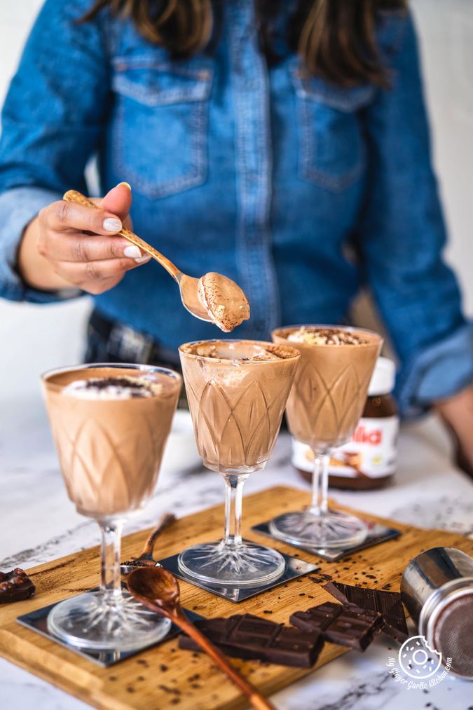 Rich and Easy 3-Ingredient Nutella Mousse + Video (Egg-Free) | My ...
