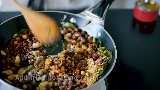 Chivda Recipe (Step by Step Photo + Video) Fried Poha Chivda Recipe ...