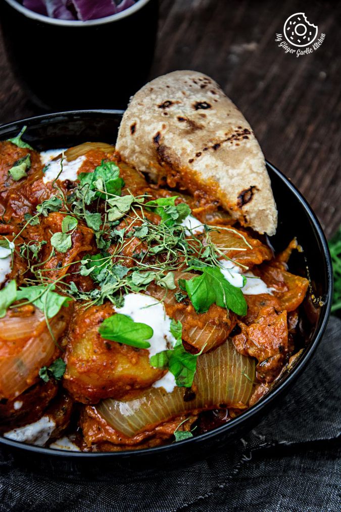 Jaipuri Aloo Pyaaz Ki Sabzi Recipe + Video (Easy Potato Onion Curry ...