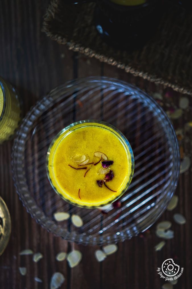 How to Make Saffron Milk | Indian Kesar Milk Recipe | My Ginger Garlic ...