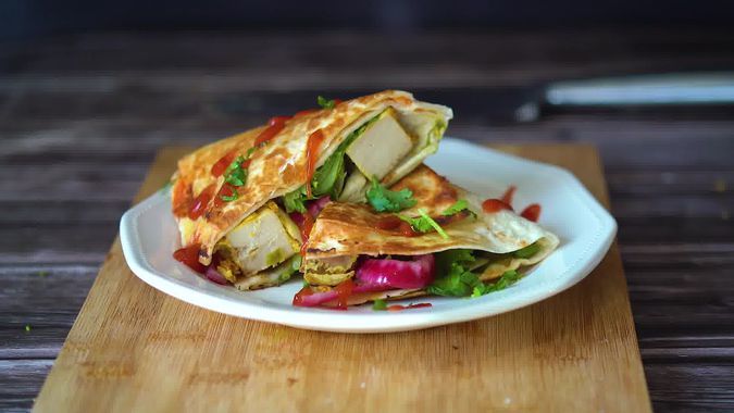 TikTok Tortilla Wrap Hack Recipes (6 Easy Vegetarian Filling Ideas ...