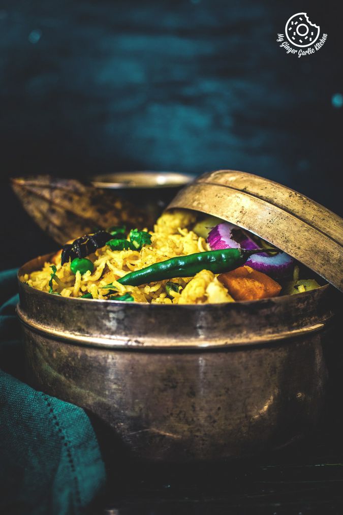 Veg Tehri | Veg Tahiri | Vegetable Tahiri Recipe (Aromatic, One Pot ...