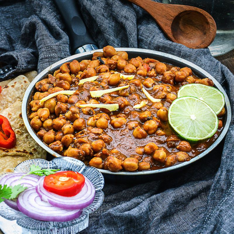 Amritsari Chole Recipe + Video (Authentic Punjabi Chole Masala Recipe)