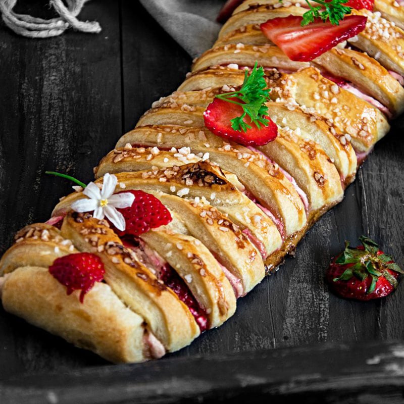 Braided Strawberry Cream Cheese Pastry Recipe + Video (Easy Dessert)