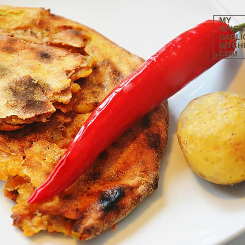 Potato Stuffed Tandoori Roti Recipe - Bharwa Aloo Tandoori Roti Recipe