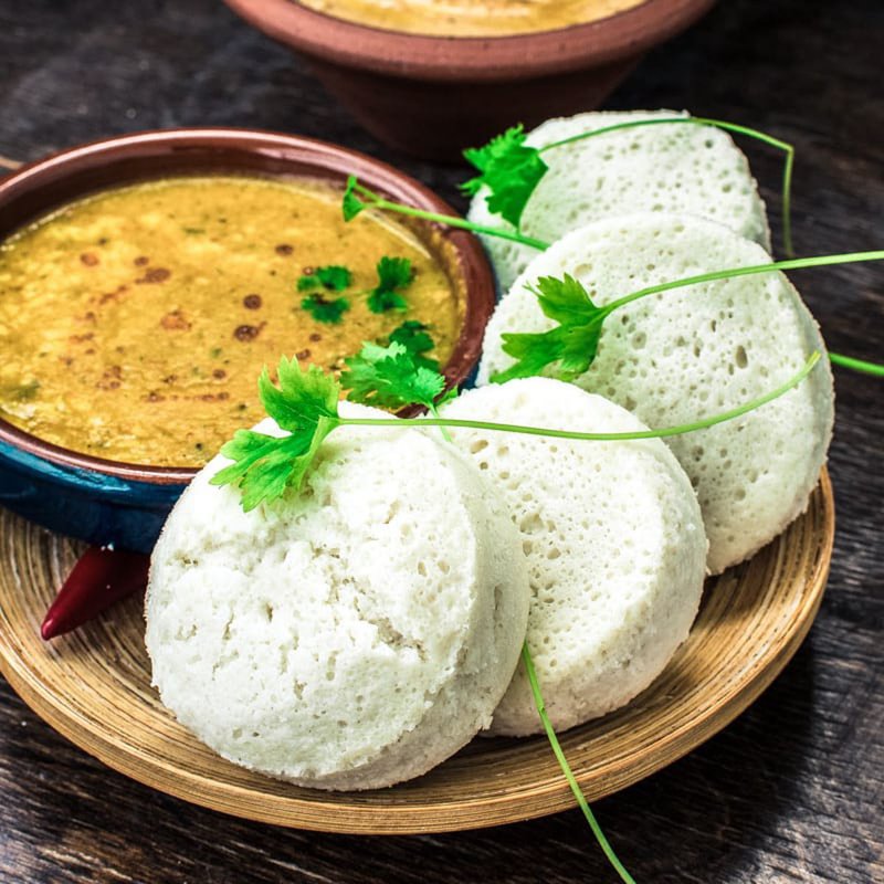 Goan Sanna Recipe + Video | Mangalorean Idlis | Goan Steamed Rice Cake