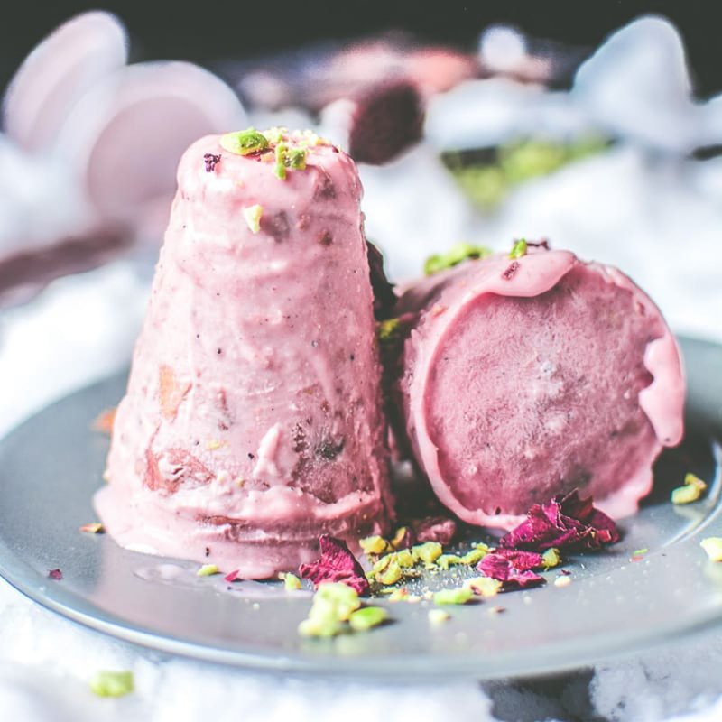 Gulkand Pista Kulfi Recipe + Video | Rose and Pistachio Frozen Dessert