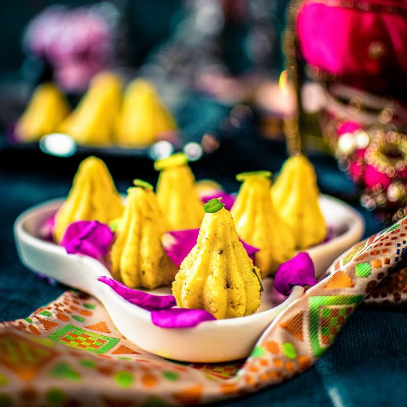 Quick Mawa Modak Recipe in 20 Minutes | Khoya Modak Recipe + Video